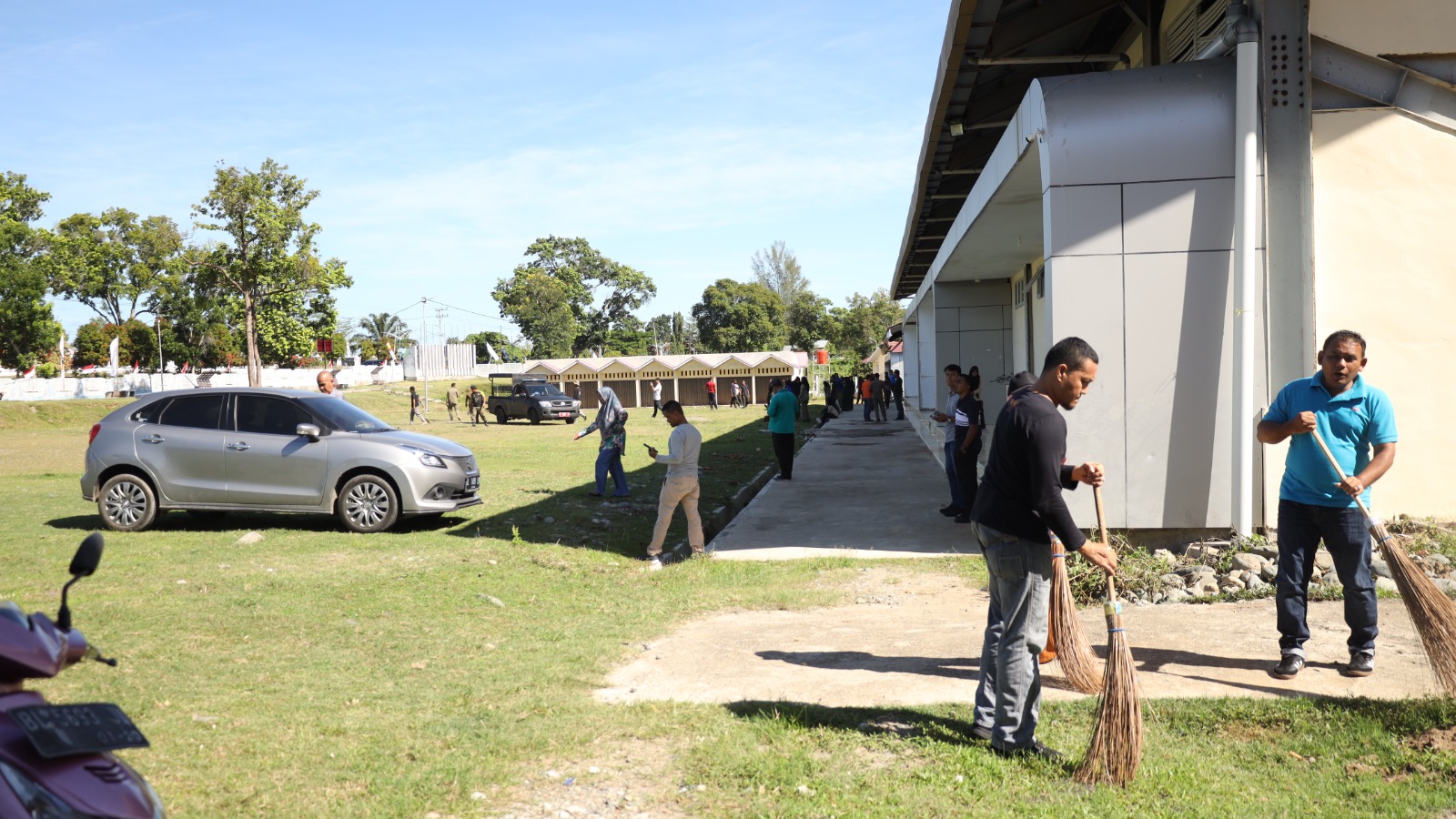 Pastikan Kesiapan PON XXI, ASN dan Prajurit TNI Gotroy Massal di Kota ...
