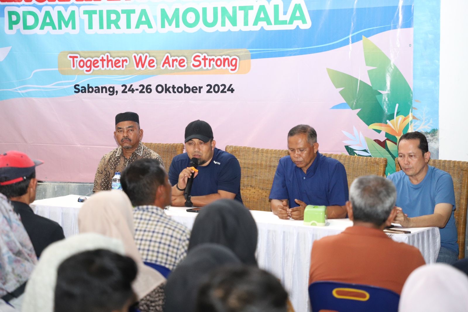 Pj Bupati Aceh Besar Buka Bimtek Peningkatan Motivasi Kerja PDAM Tirta ...